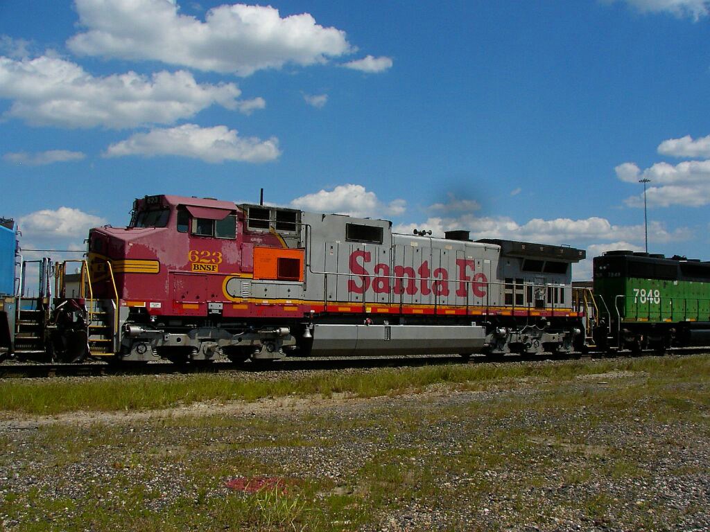 BNSF 623
